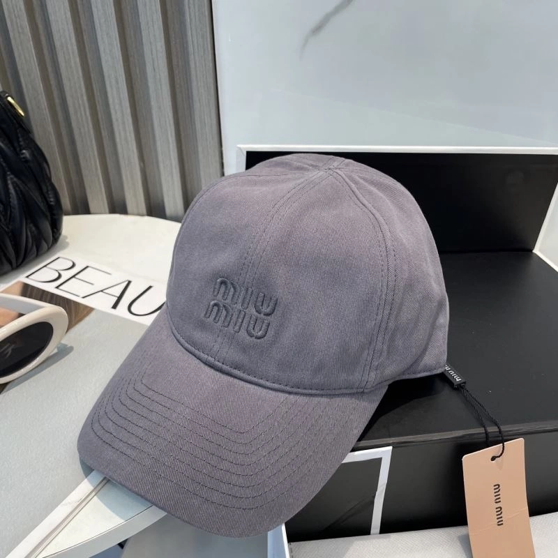 Accurate model Miu Miu Caps
