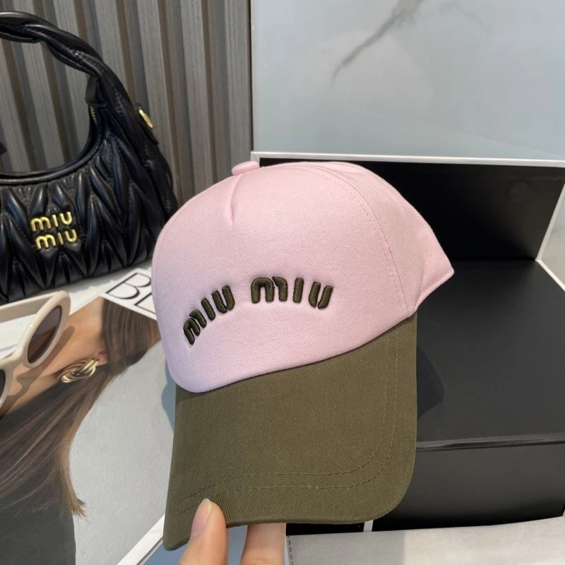 Accurate model Miu Miu Caps