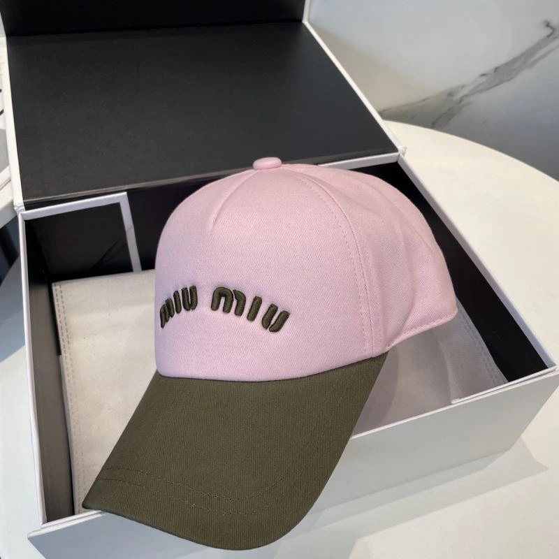 Accurate model Miu Miu Caps