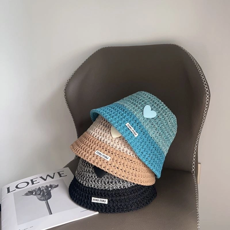 Top mirror Miu Miu Caps