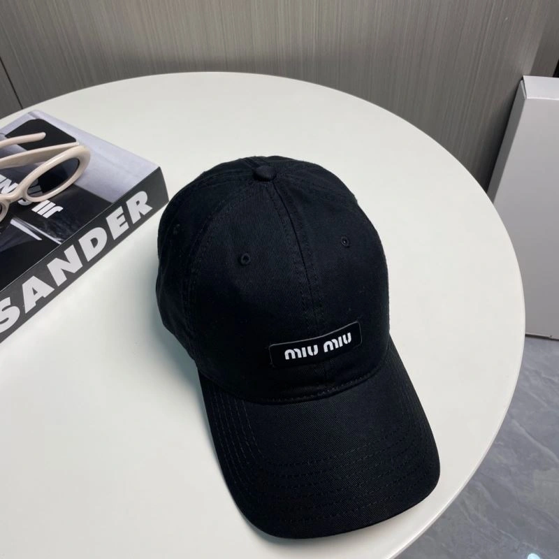 Top mirror Miu Miu Caps