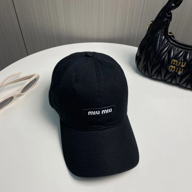Top mirror Miu Miu Caps