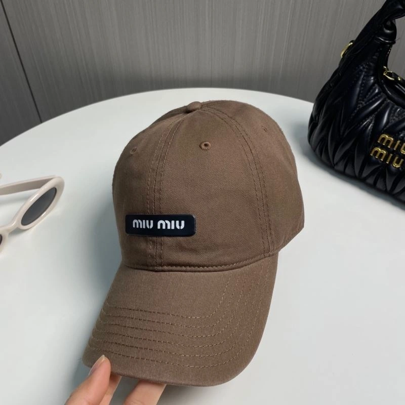 Top mirror Miu Miu Caps