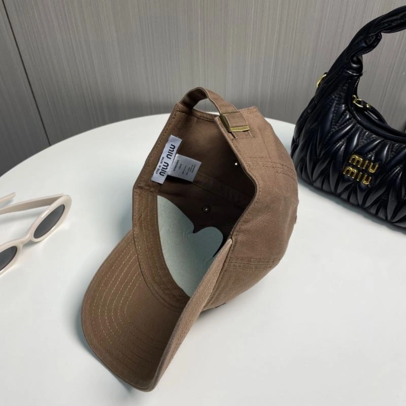 Top mirror Miu Miu Caps