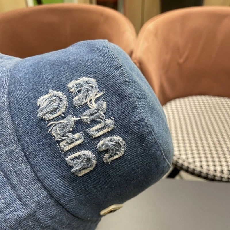 Brand-original Miu Miu Caps