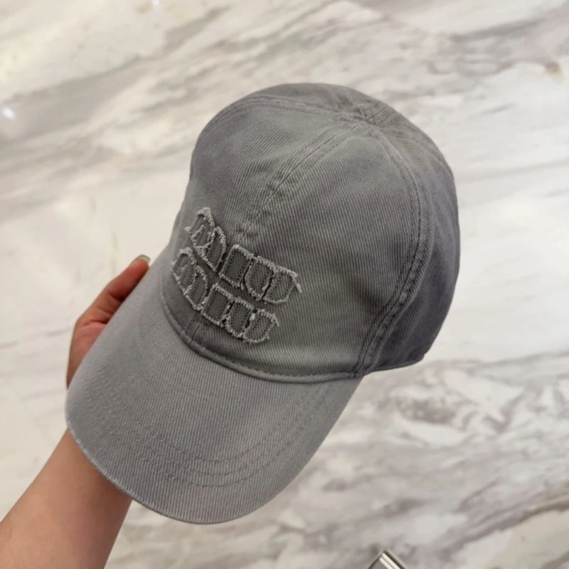 Accurate model Miu Miu Caps