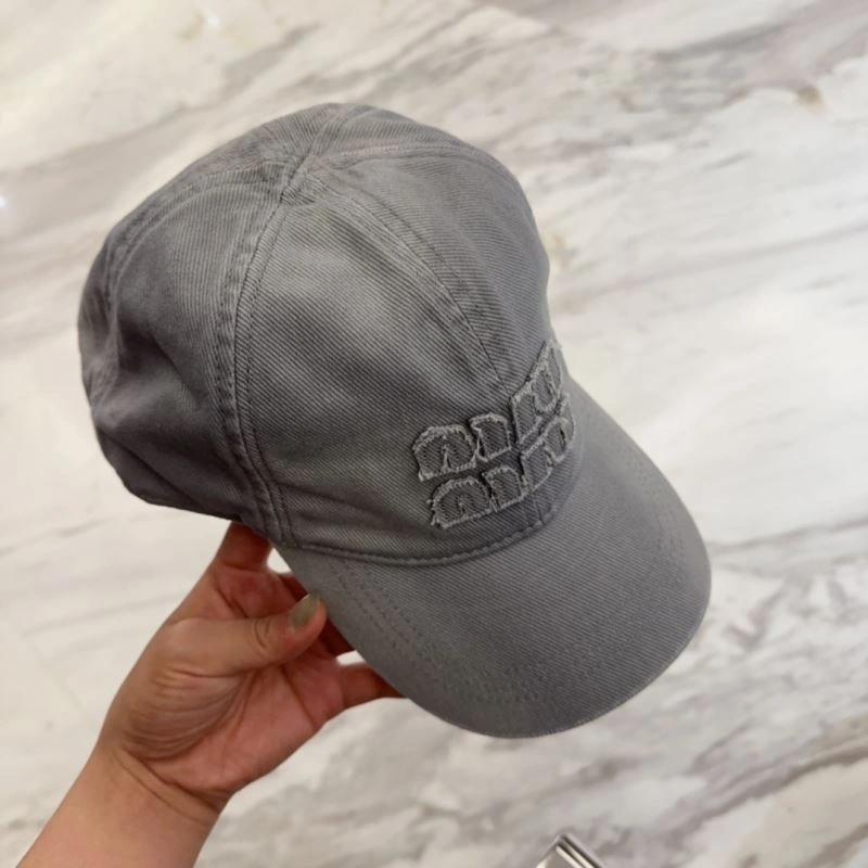 Accurate model Miu Miu Caps