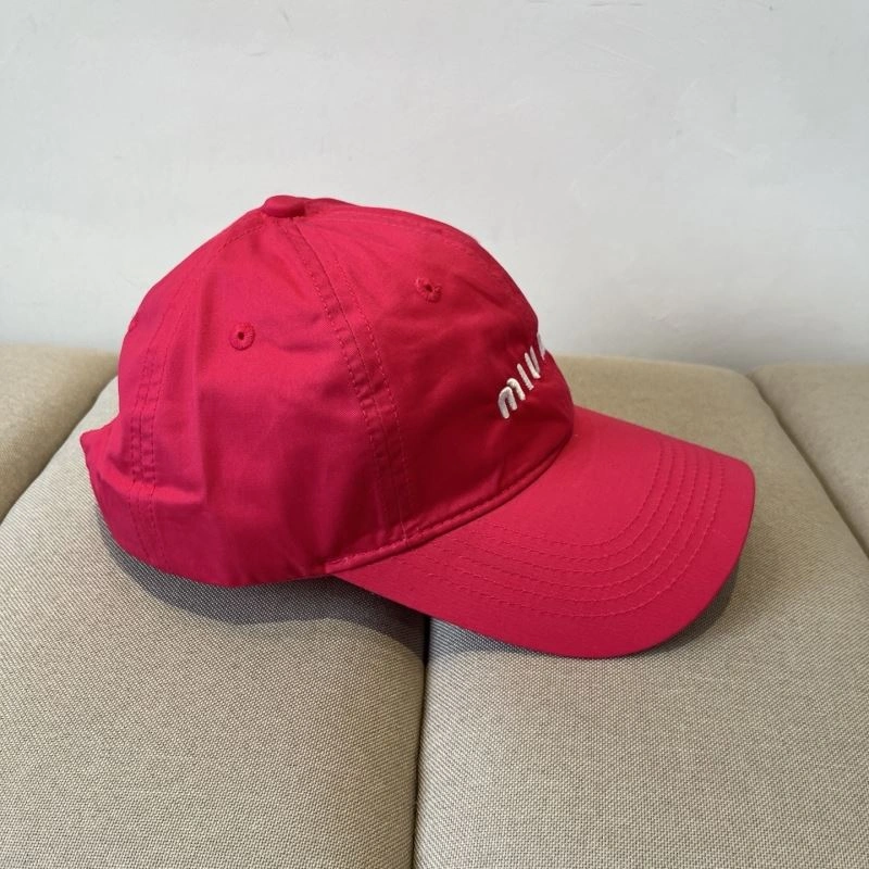 Accurate model Miu Miu Caps