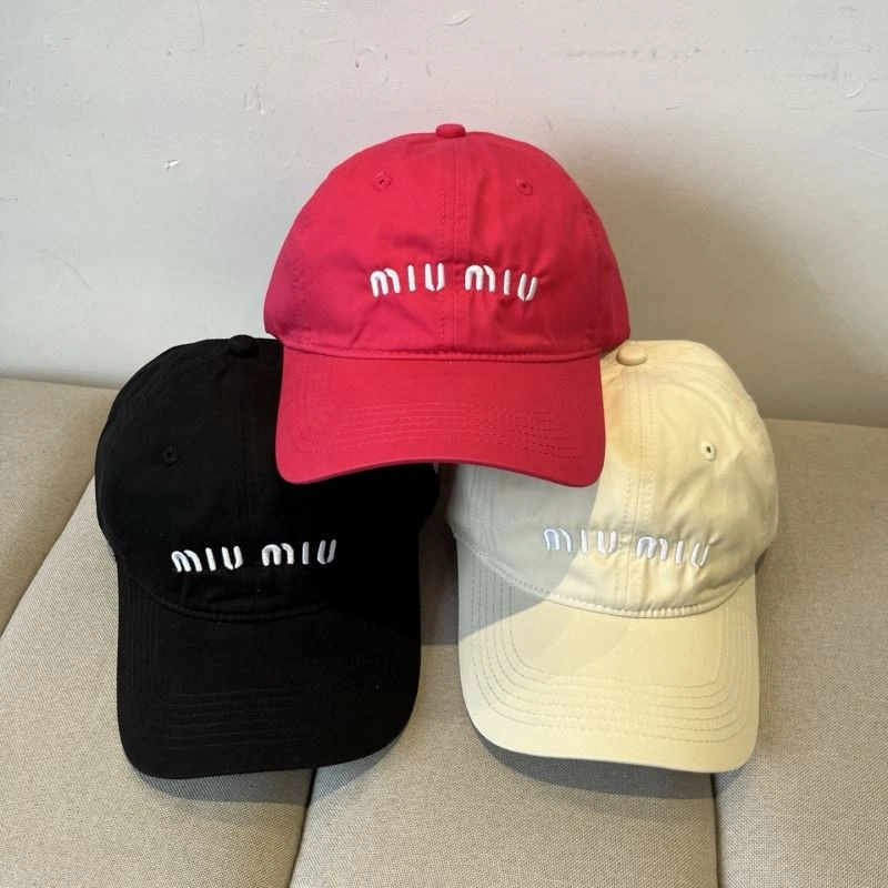 Accurate model Miu Miu Caps