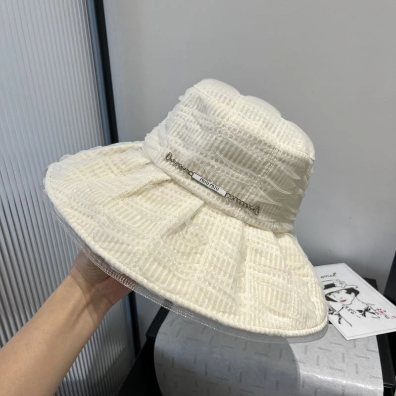 Top match Miu Miu Caps