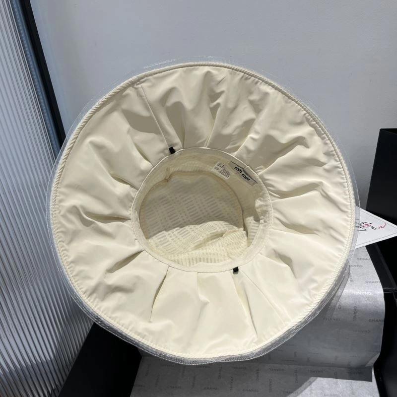 Top match Miu Miu Caps