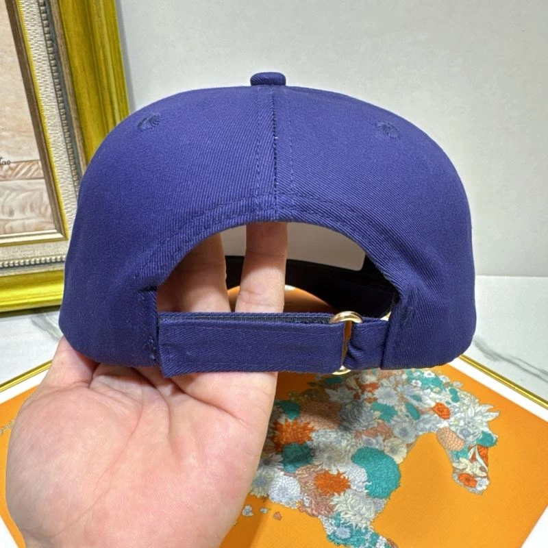 Top match Miu Miu Caps