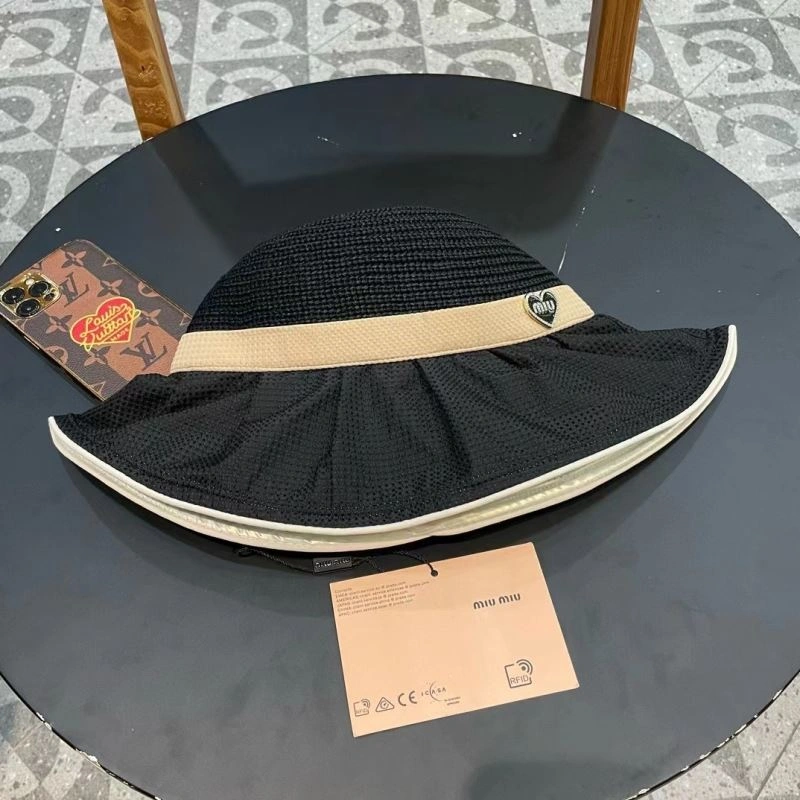 Top match Miu Miu Caps
