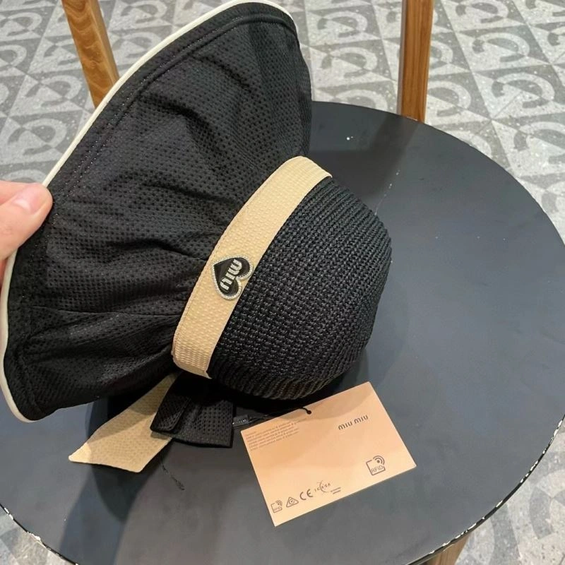 Top match Miu Miu Caps