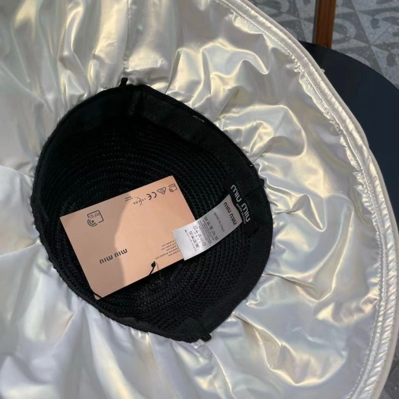 Top match Miu Miu Caps