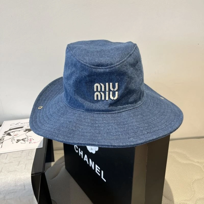 Top mirror Miu Miu Caps
