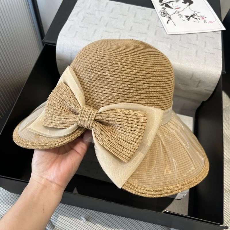 Top mirror Miu Miu Caps