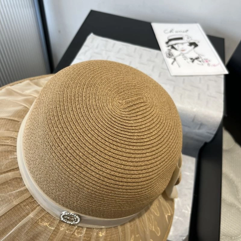 Top mirror Miu Miu Caps