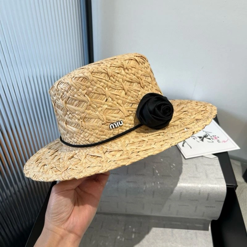Top mirror Miu Miu Caps
