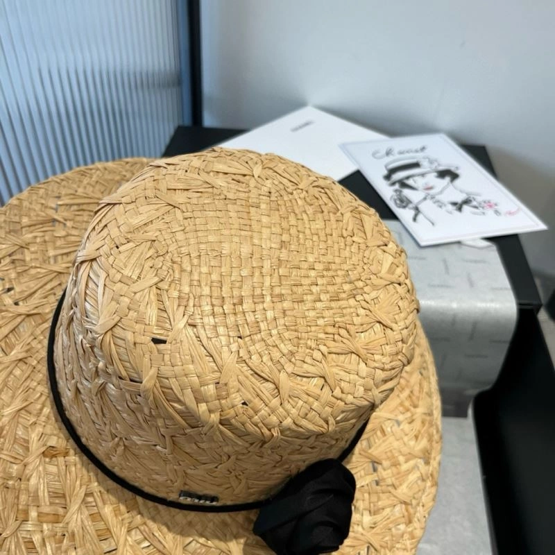 Top mirror Miu Miu Caps