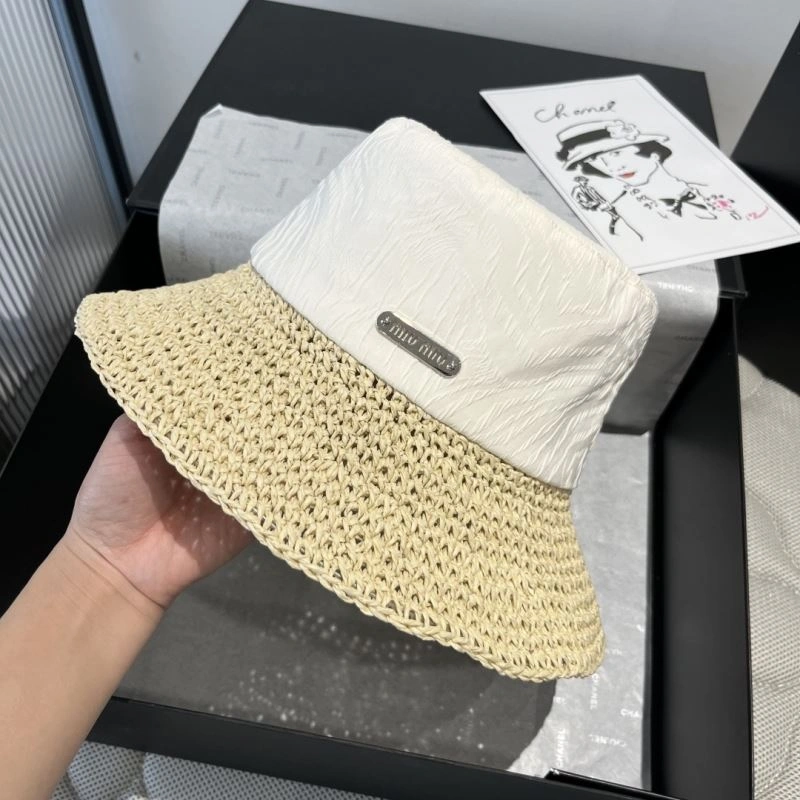 Top match Miu Miu Caps