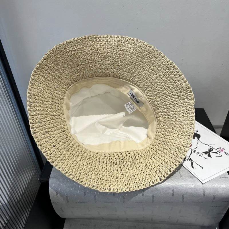 Top match Miu Miu Caps