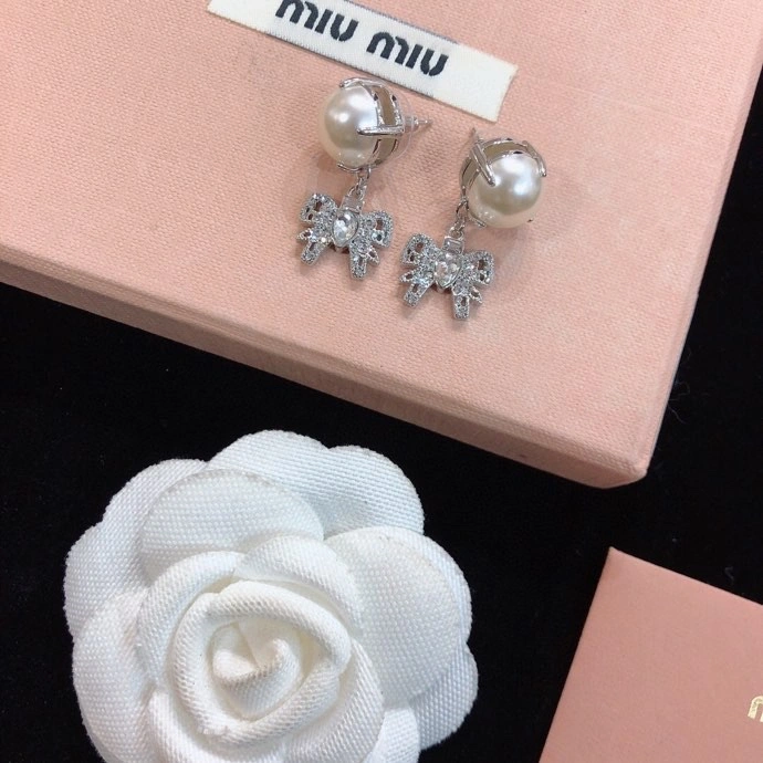 Accurate model Miu Miu Earrings