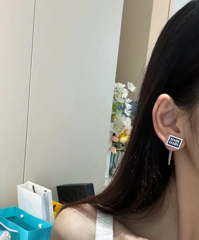 Accurate model Miu Miu Earrings