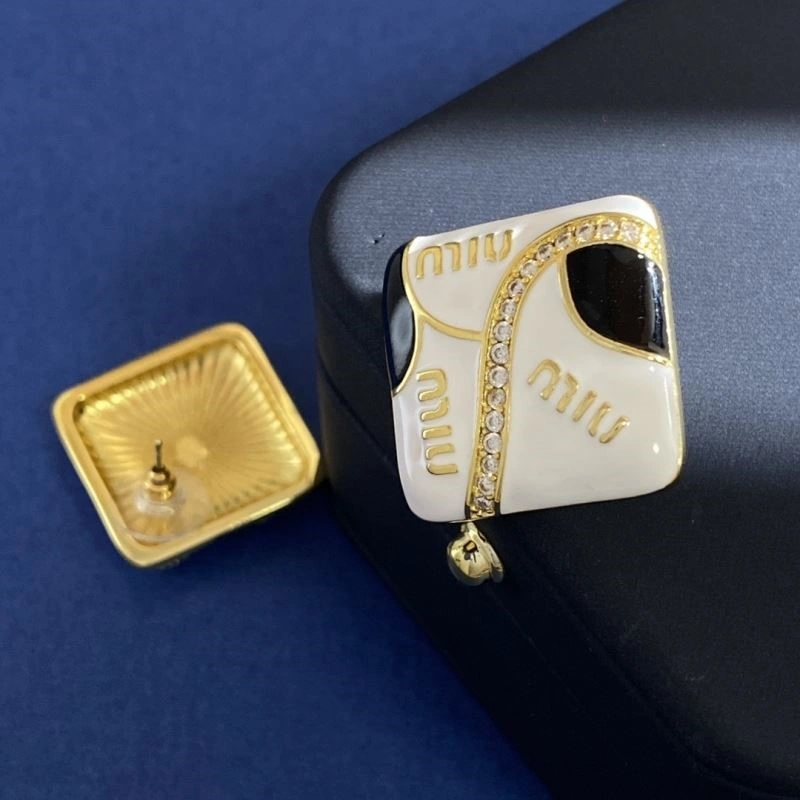 Top match Miu Miu Earrings