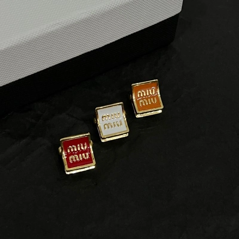 Low-cost Miu Miu Hairpins