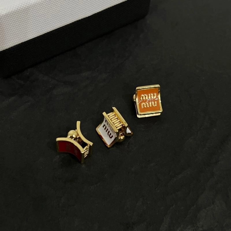 Low-cost Miu Miu Hairpins
