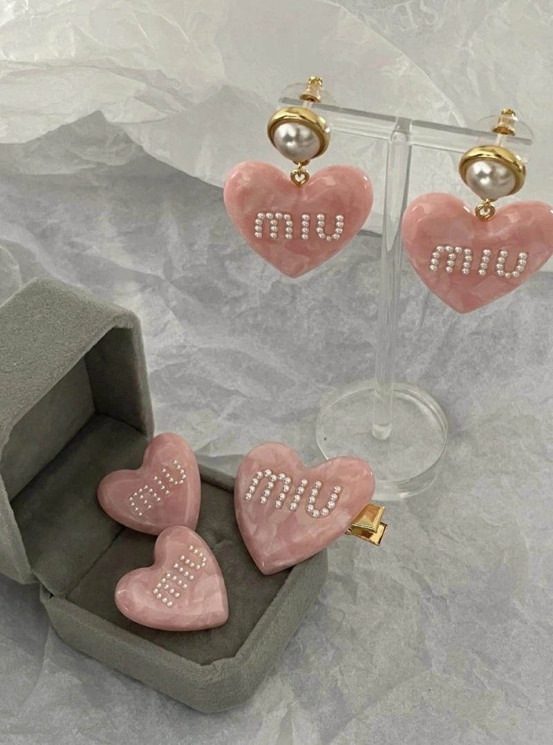 Exact replica Miu Miu Hairpins