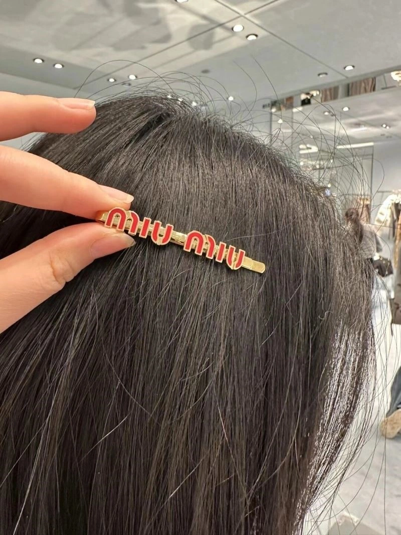 Top mirror Miu Miu Hairpins