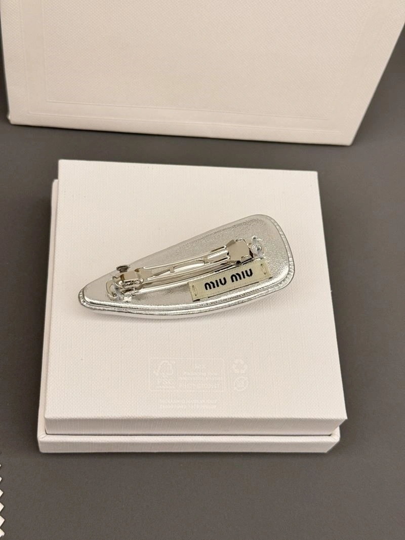 Accurate model Miu Miu Hairpins