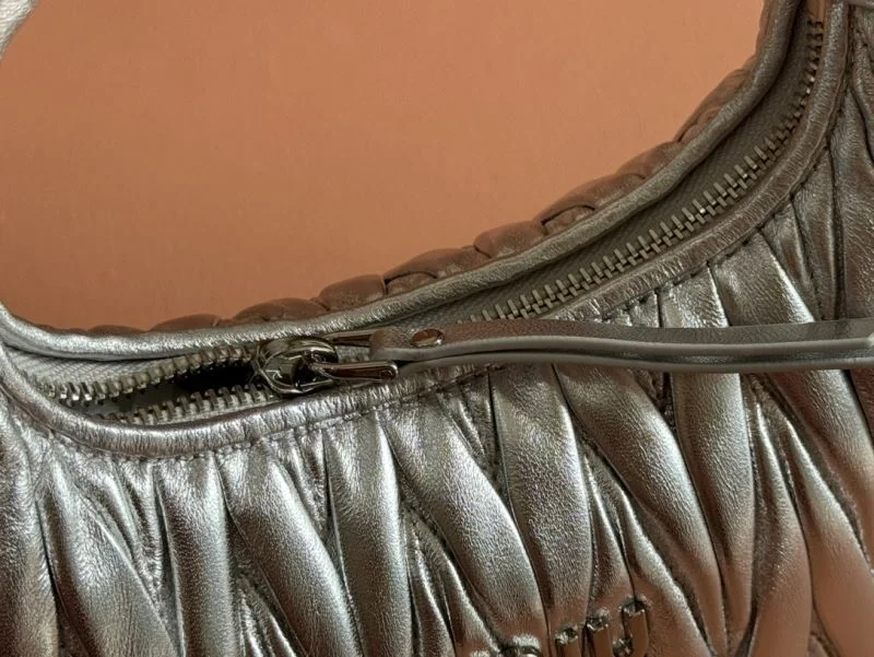 1:1 copy Miu Miu Hobo Bags