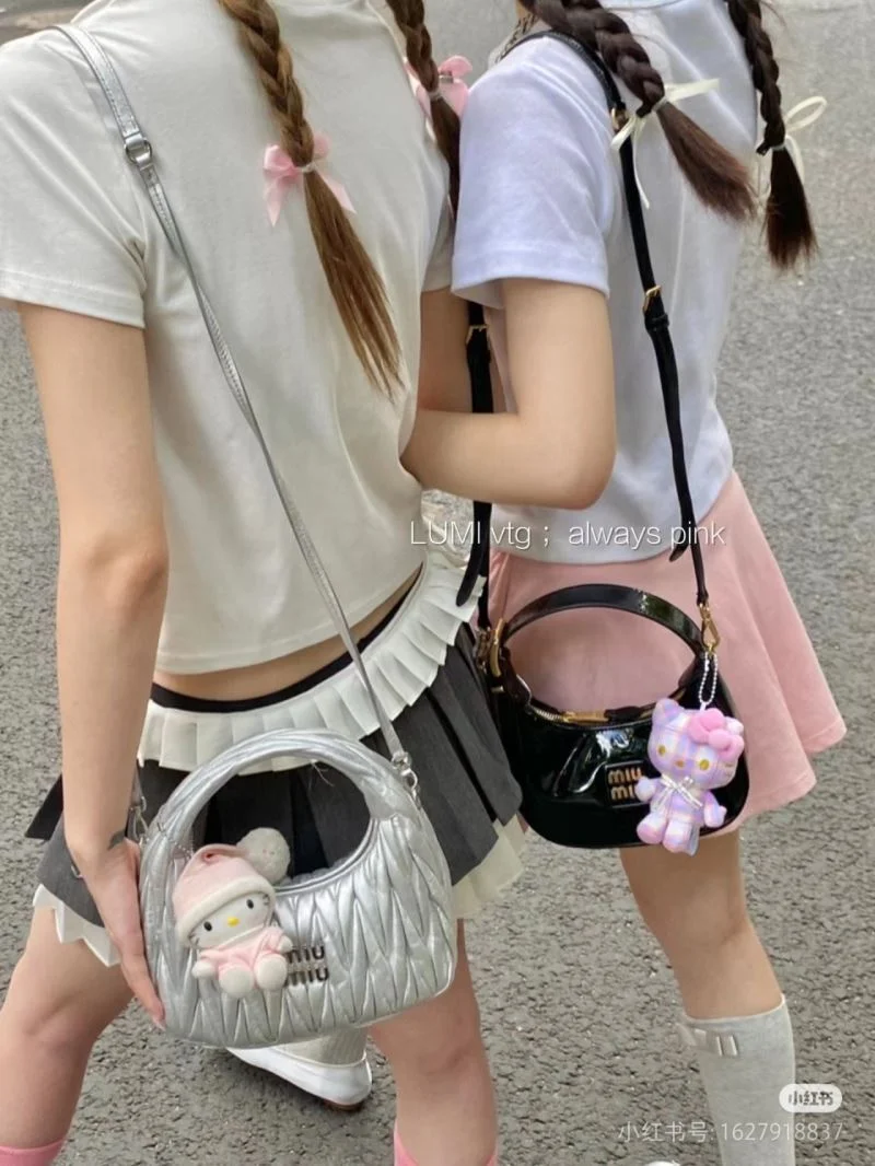 Bargain Miu Miu Hobo Bags