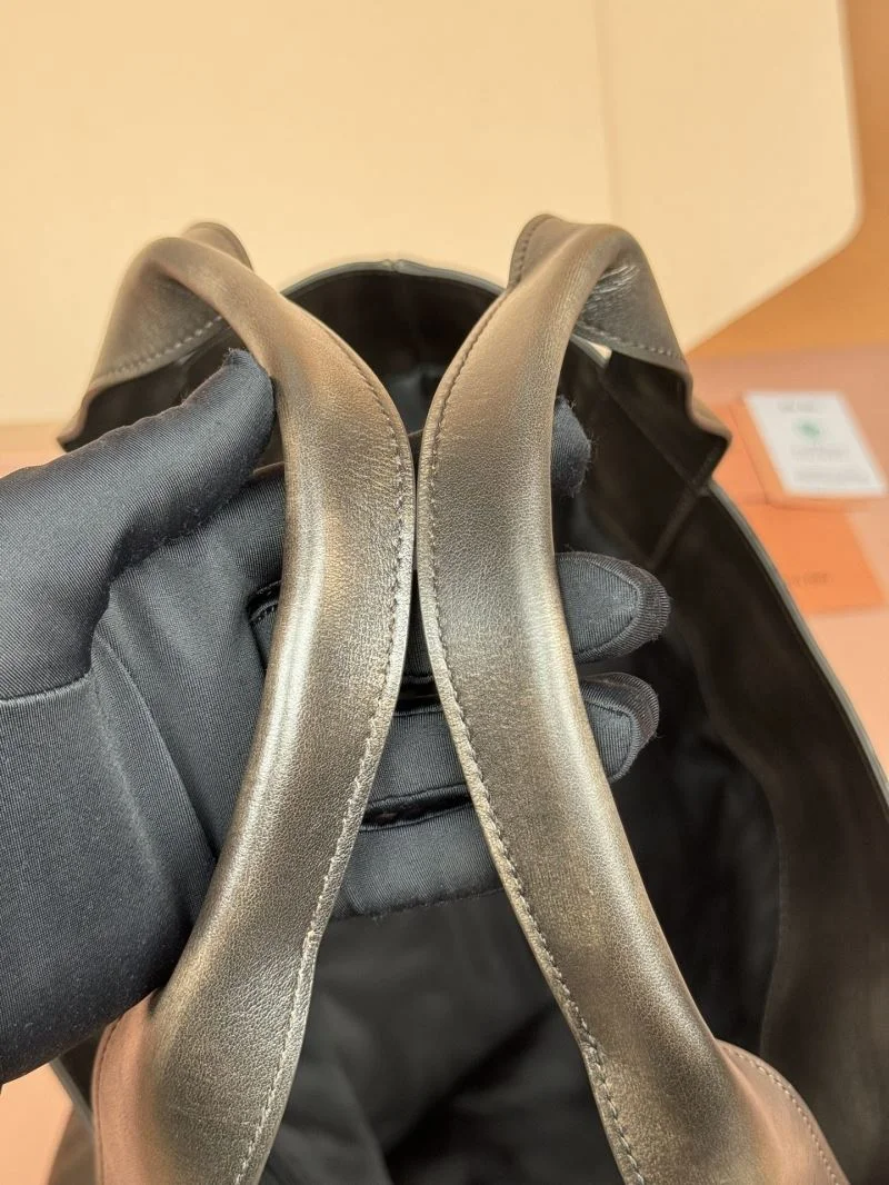 Bargain Miu Miu Hobo Bags