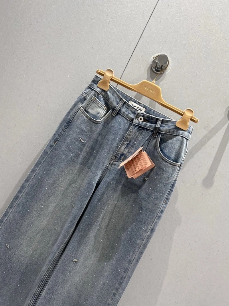 Top match Miu Miu Jeans