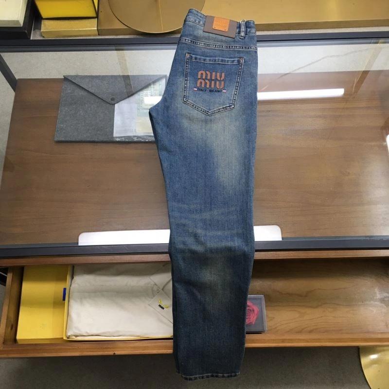 Top match Miu Miu Jeans