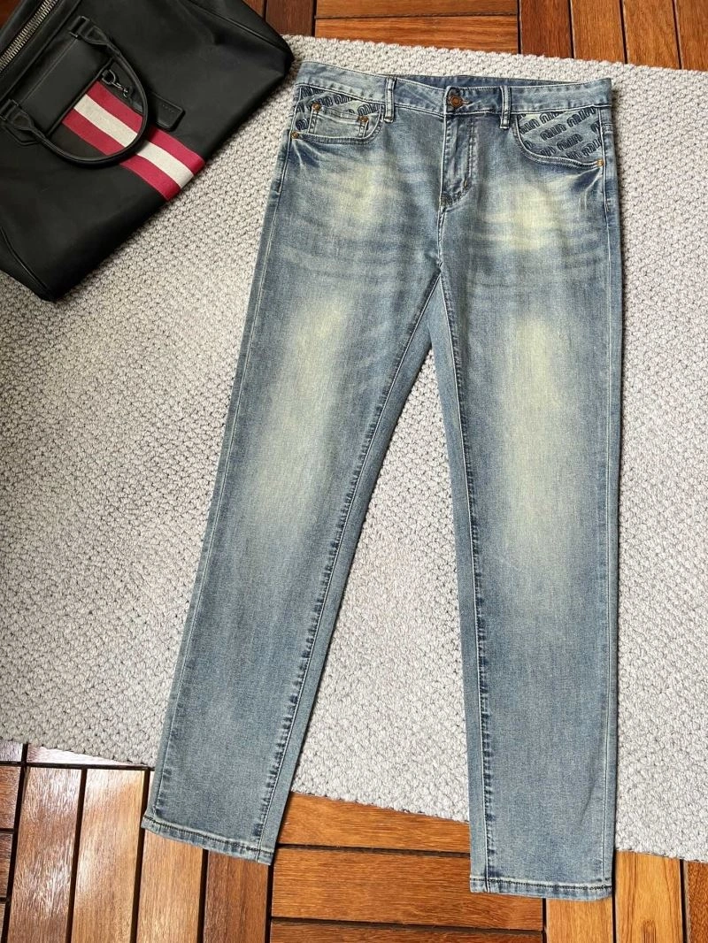 Low-cost Miu Miu Jeans