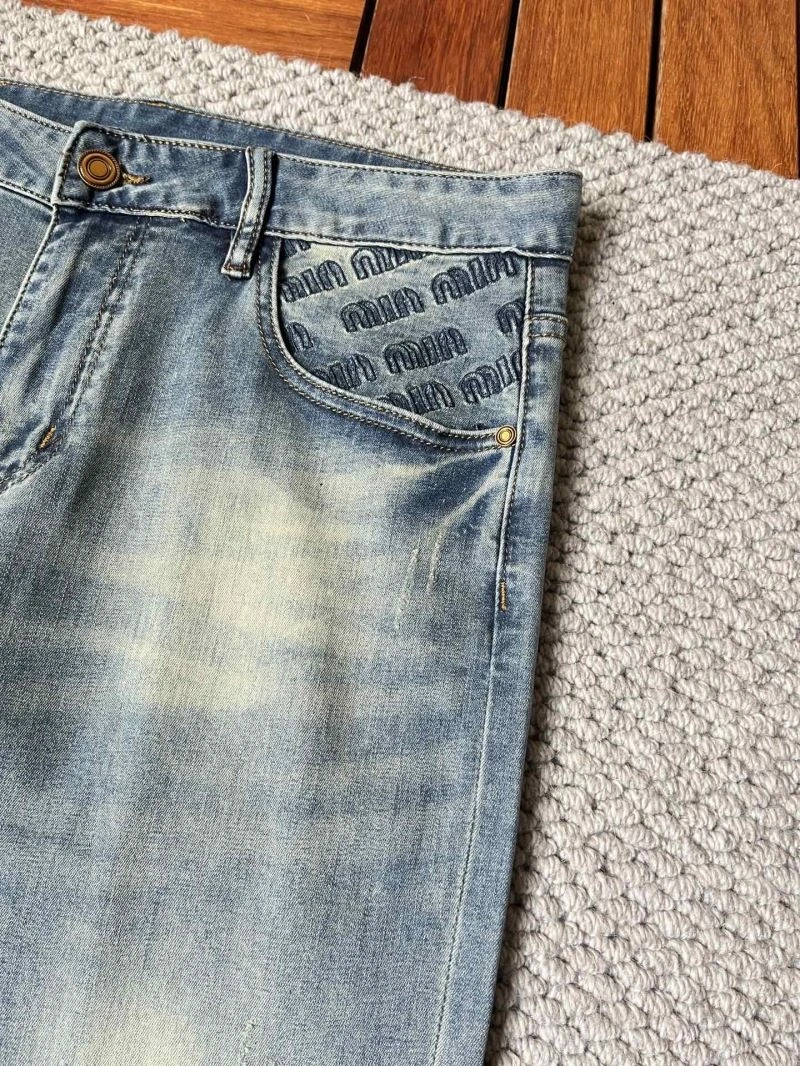 Low-cost Miu Miu Jeans