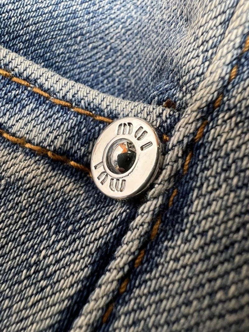Top match Miu Miu Jeans