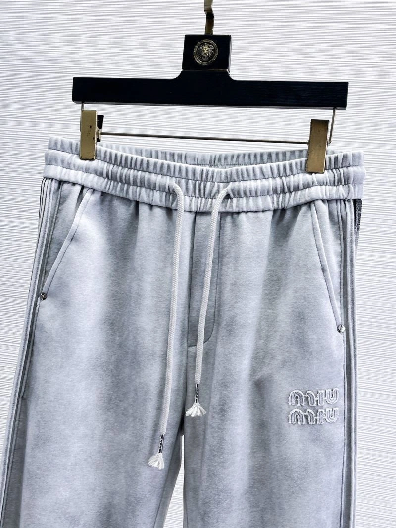 Top match Miu Miu Long Pants