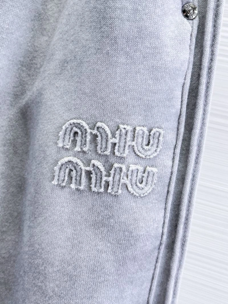 Top match Miu Miu Long Pants