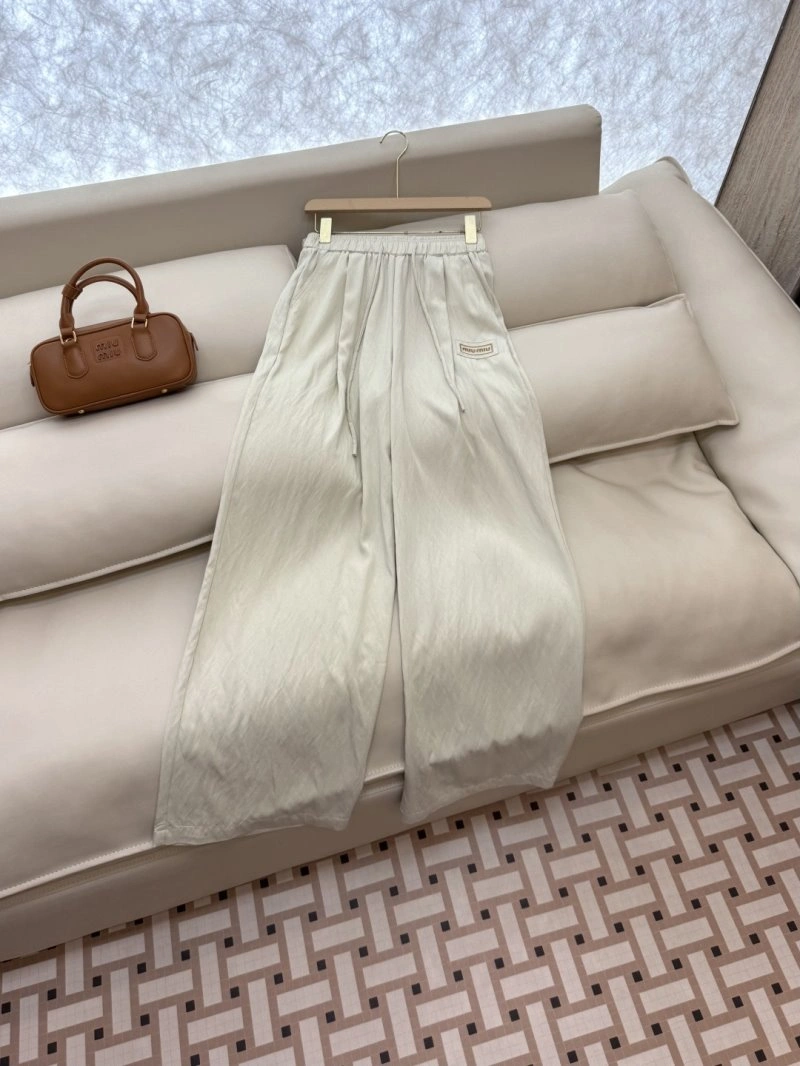 Top match Miu Miu Long Pants