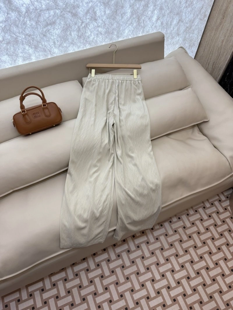 Top match Miu Miu Long Pants