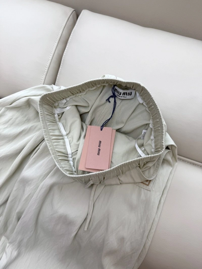 Top match Miu Miu Long Pants