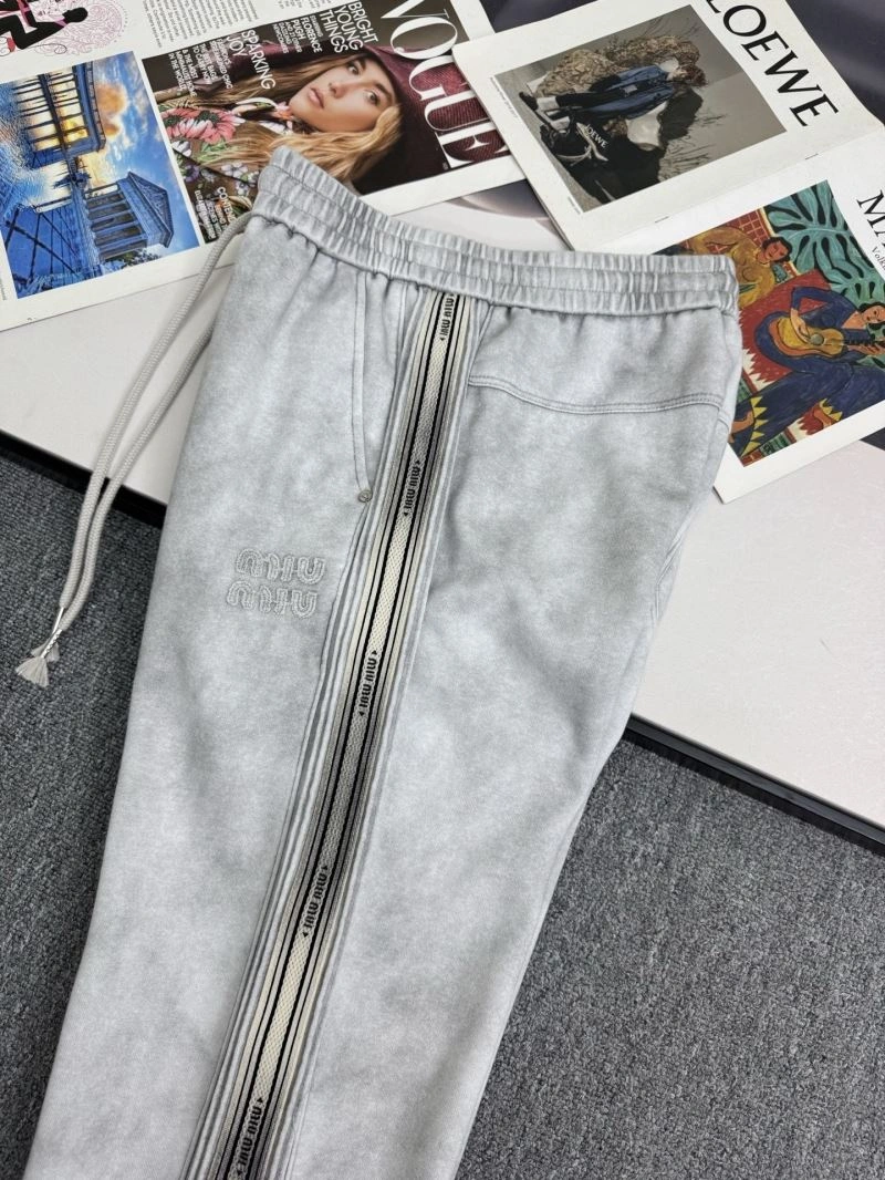 Top match Miu Miu Long Pants