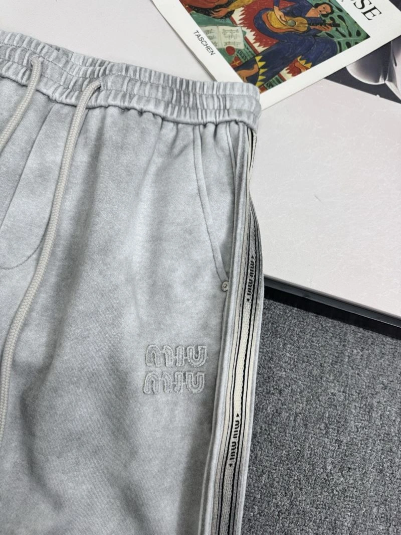 Top match Miu Miu Long Pants