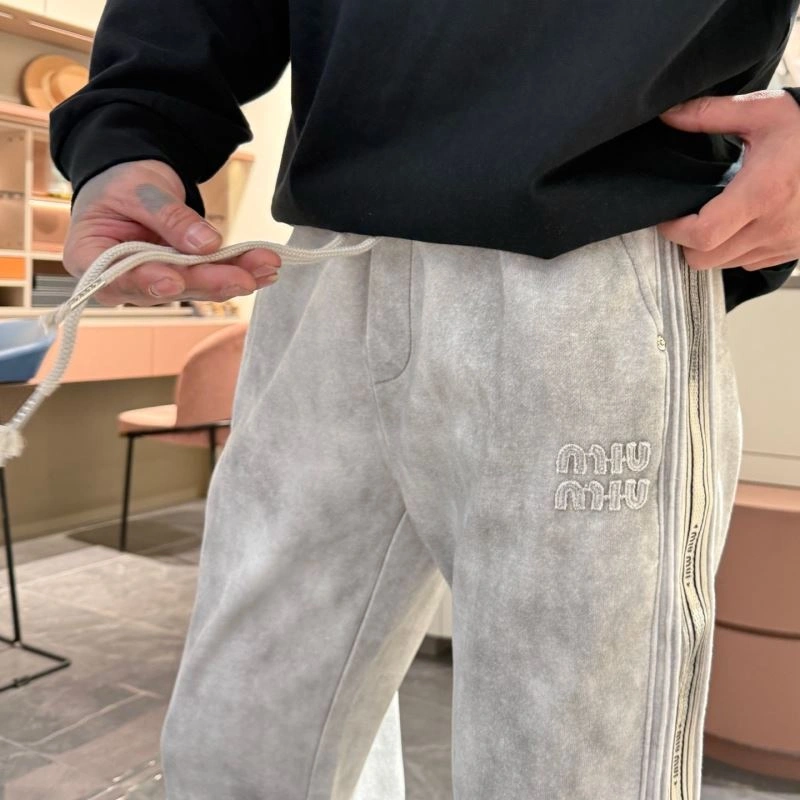 Top match Miu Miu Long Pants